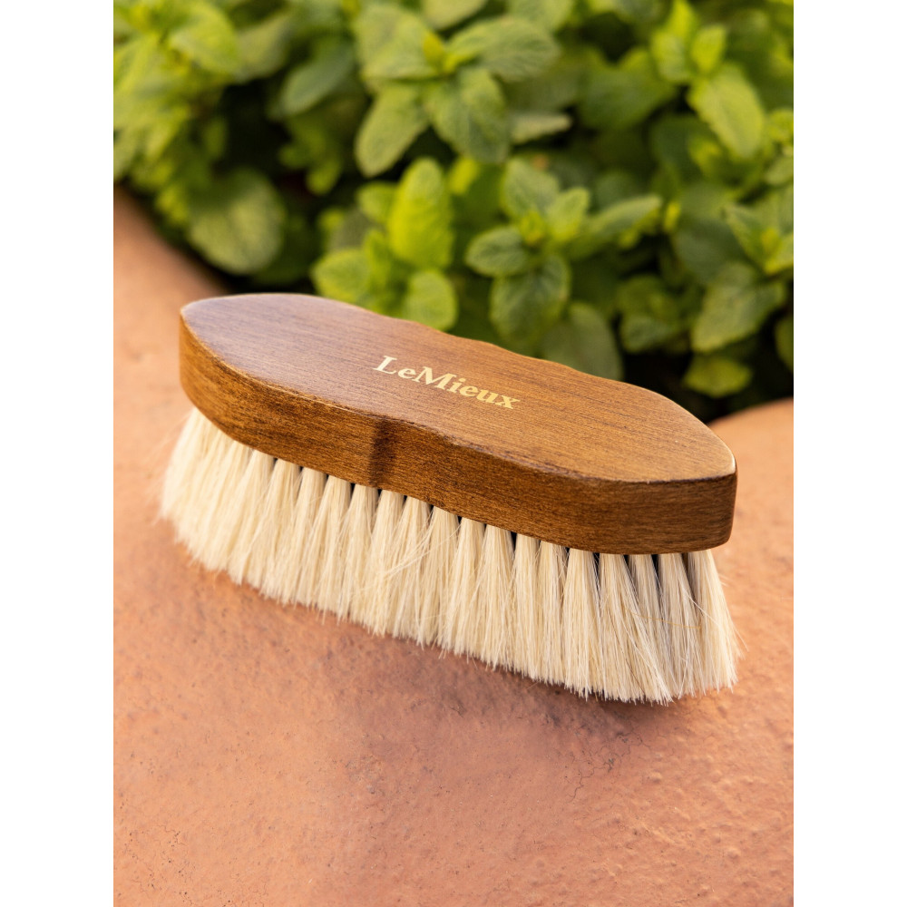 Brosse douce de finition LeMieux Artisan