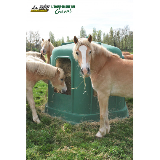 Ratelier cloche à foin hexagonal de prairie La Gée